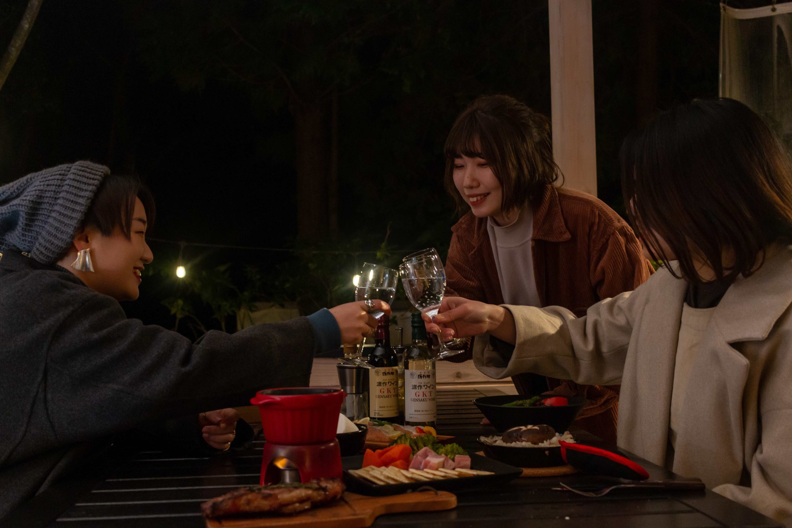 サウナ付きリゾート「ときたまひみつきち COMORIVER」で卒業旅行を応援する“卒たび2023”がスタート - SAUNA BROS.WEB | サウナブロスウェブ